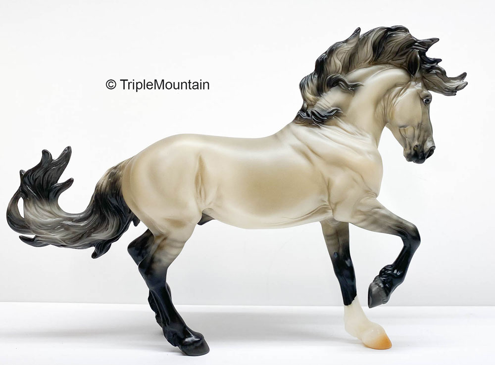 Identify Your Breyer - Mustang Stallion